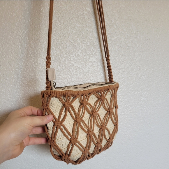 Universal Thread | Bags | Universal Thread Little Crossbody Bag With ...